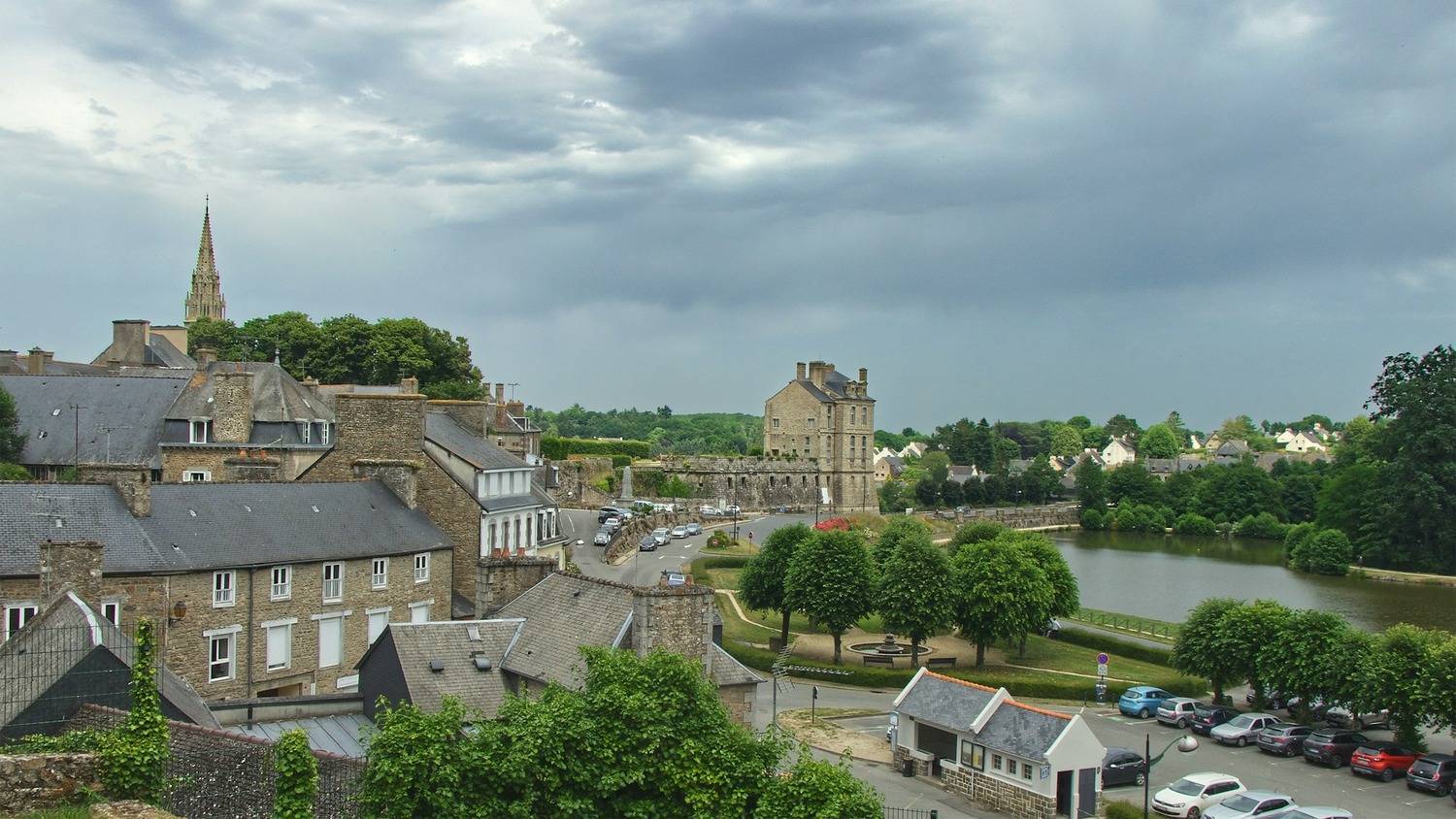 The gastronomy festival in Quintin Côtes-d’Armor | Duguesclin